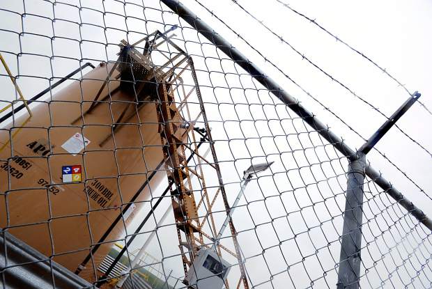 Oilfield Perimeter Fence - Built Rite Fence Inc.